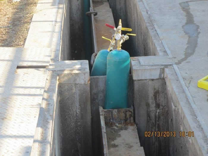 water filled verticle gate plug